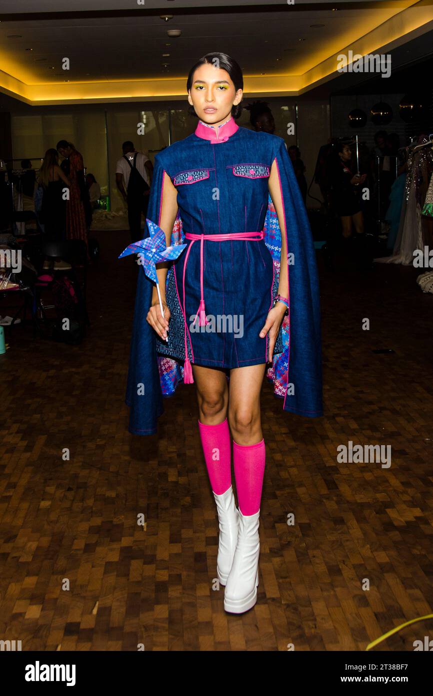 Fashion show bts hi-res stock photography and images - Alamy