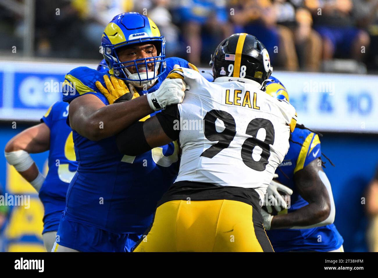 Los Angeles Rams guard Steve Avila (73) and Pittsburgh Steelers ...