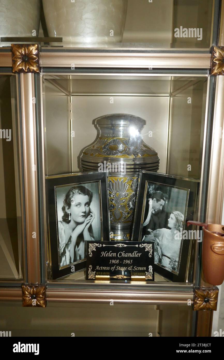 Los Angeles, California, USA 21st October 2023 Actress Helen Chandler Grave in Cathedral ...