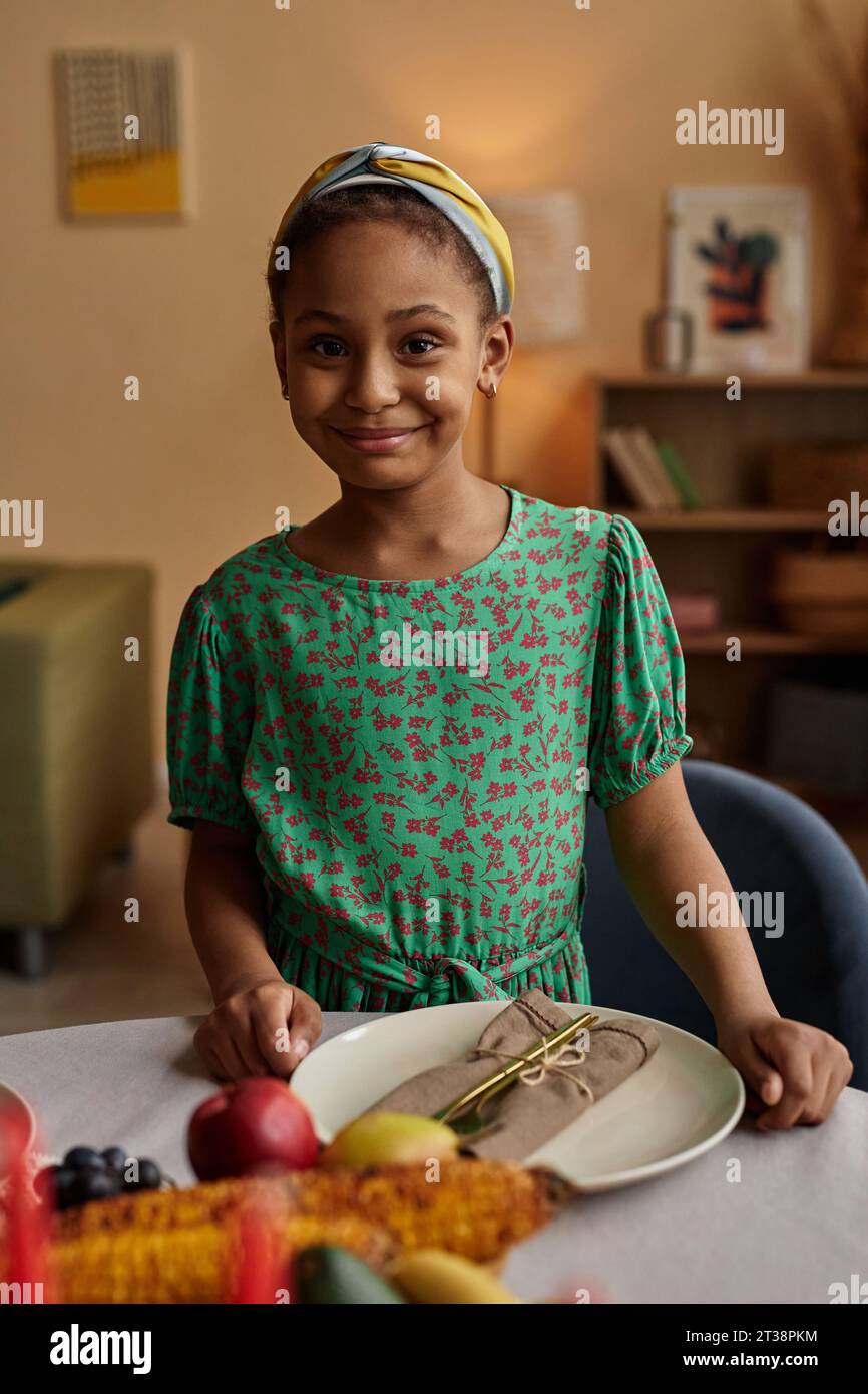Portrait african preteen girl hi-res stock photography and images - Alamy
