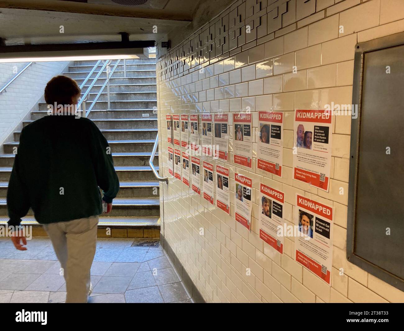 Kidnapped flyers hi-res stock photography and images - Alamy