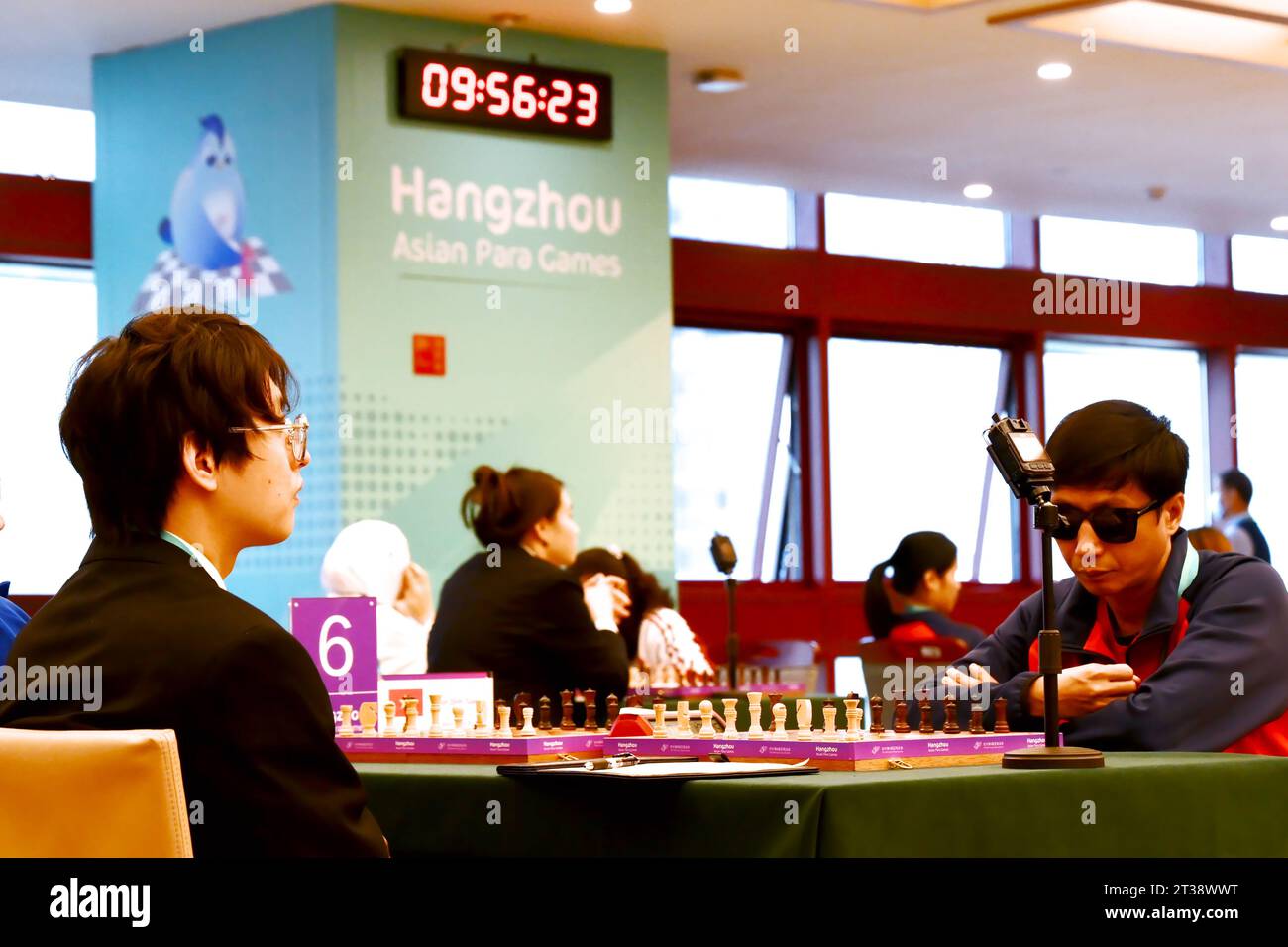 Hangzhou, China. 24th Oct, 2023. General View Chess match at Hangzhou ...