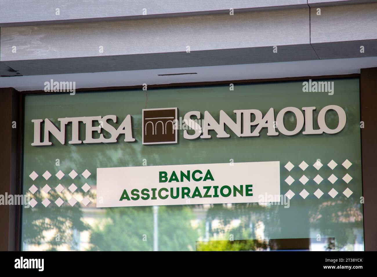 Banca assicurazione hi-res stock photography and images - Alamy