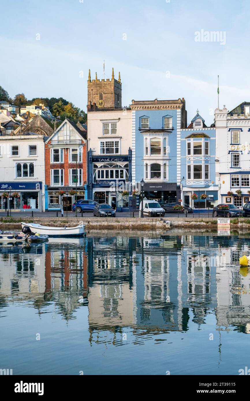 Dartmouth harbour in the early morning. Devon, England Stock Photo - Alamy