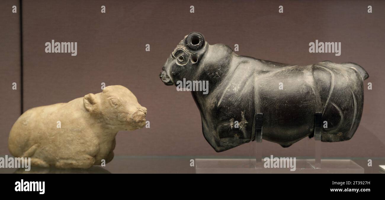 Stone bull and stone calf from the late Uruk period at the British ...