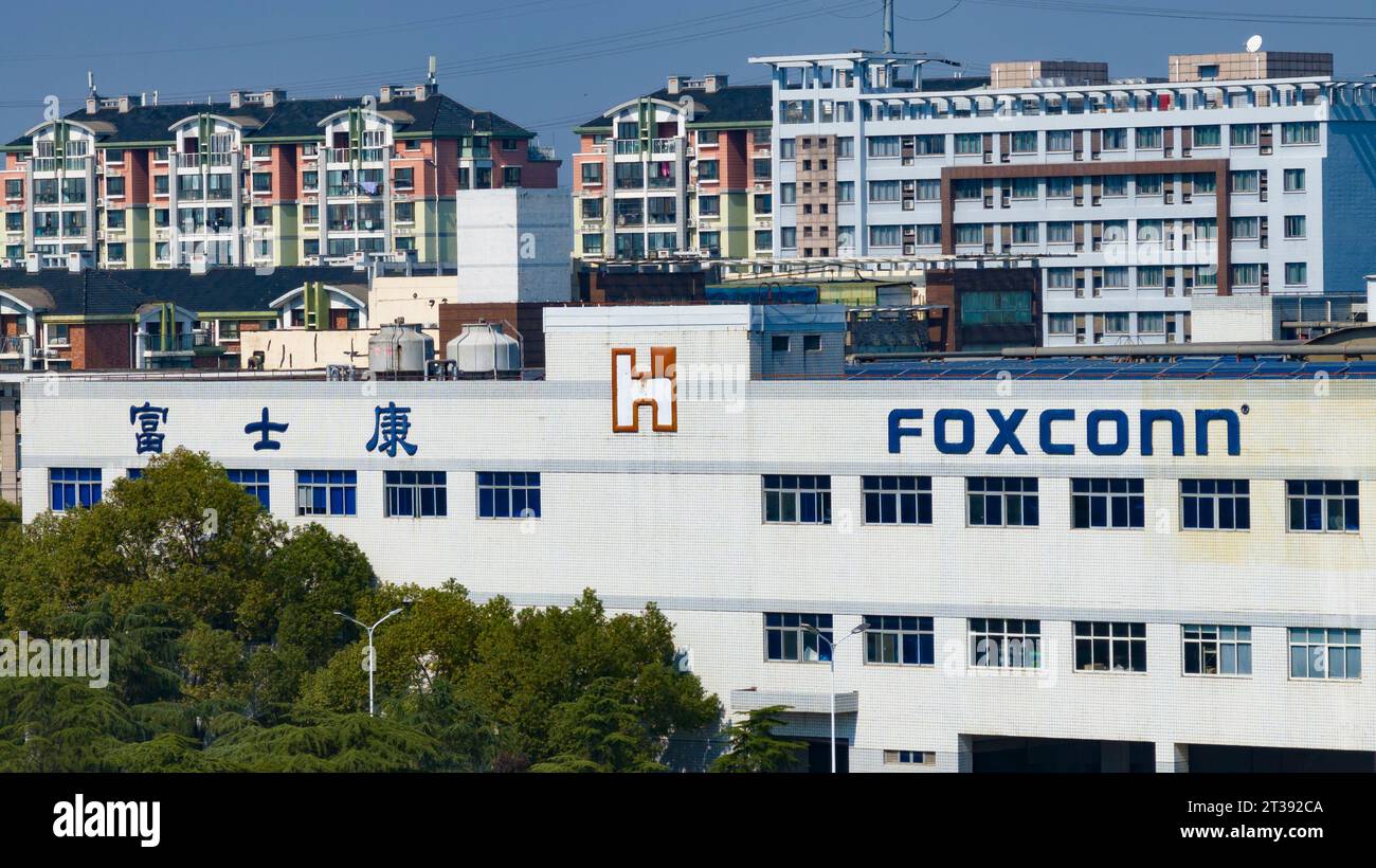 Foxconn factory in china hi-res stock photography and images - Alamy
