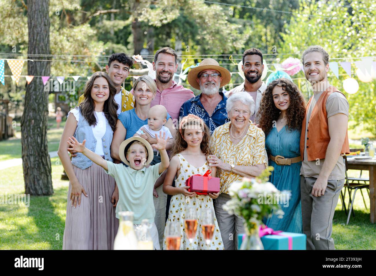 Group posing at a family reunion hi-res stock photography and images ...