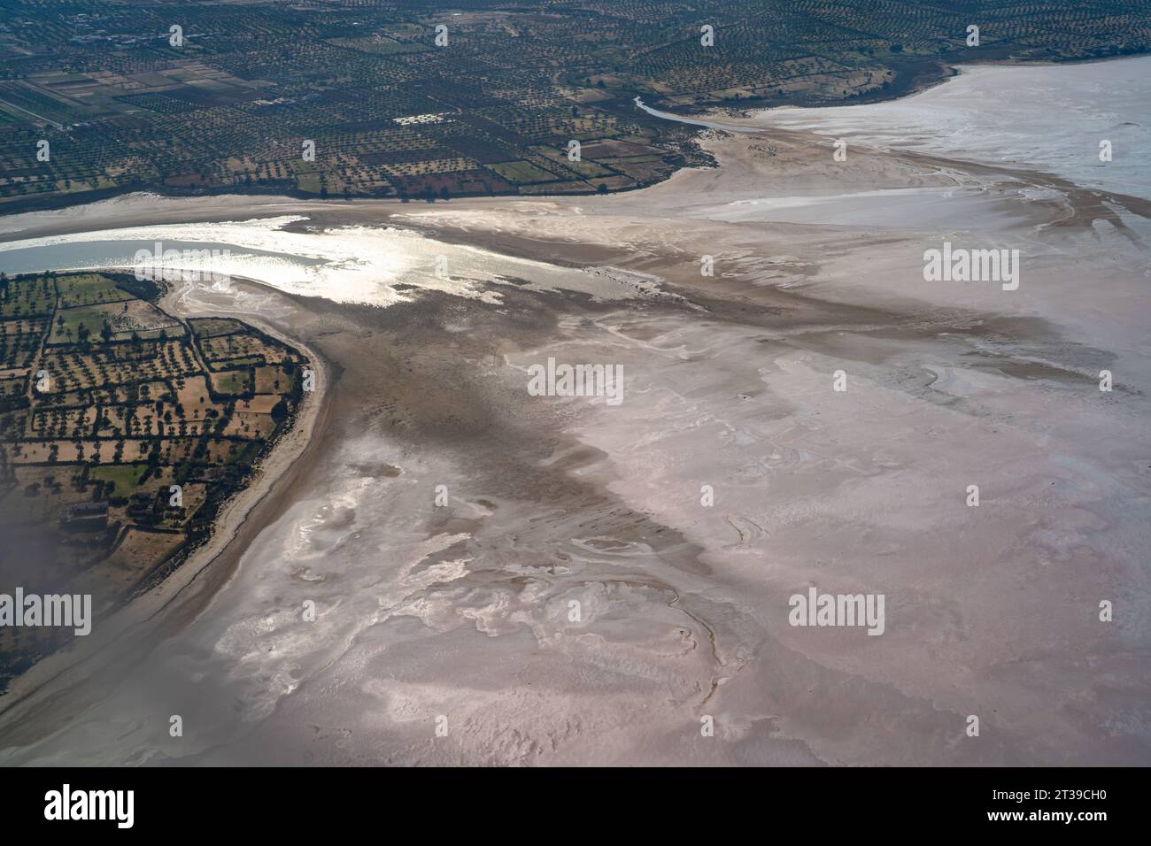 Sebkha of moknine hi-res stock photography and images - Alamy