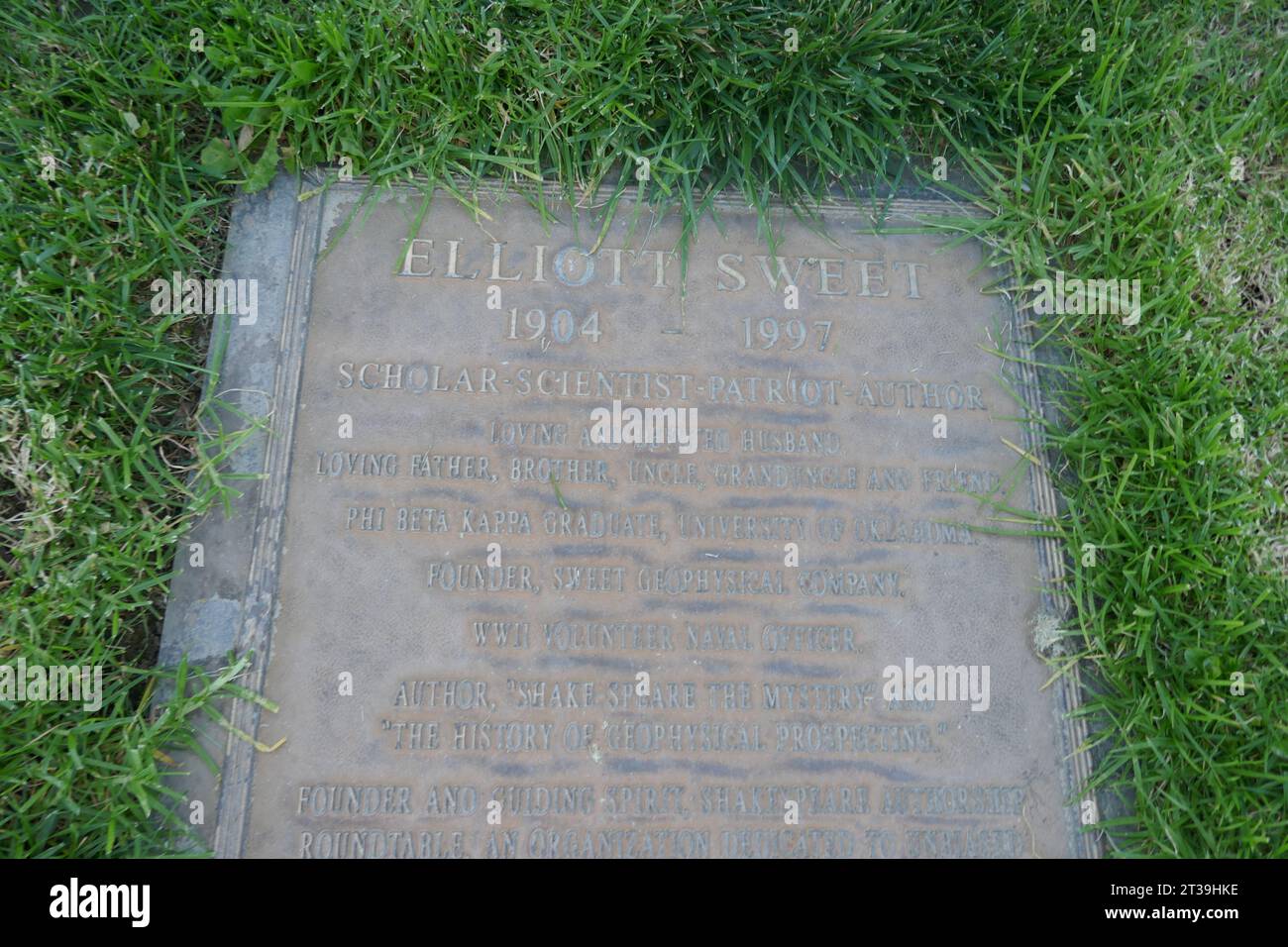 Los Angeles, California, USA 20th October 2023 Scientist/Author Elliott ...