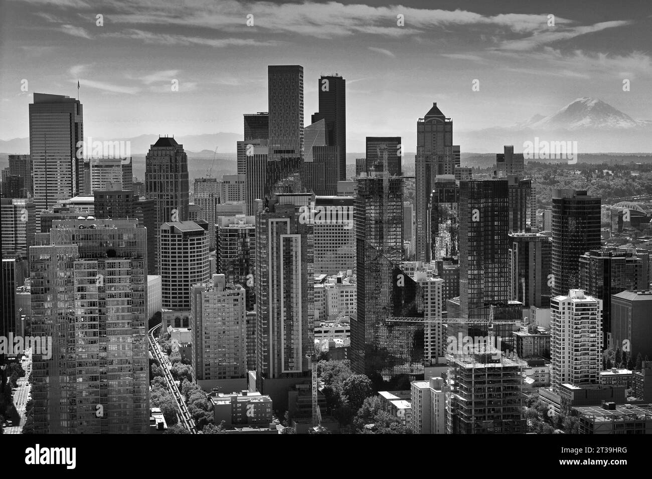 Construction downtown seattle building Black and White Stock Photos ...