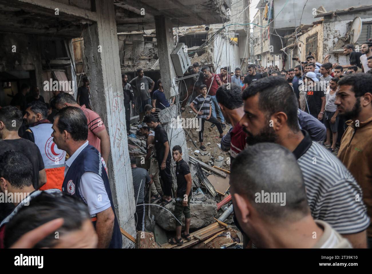 Rafah, Palestinian Territories. 24th Oct, 2023. The Palestinian Civil ...