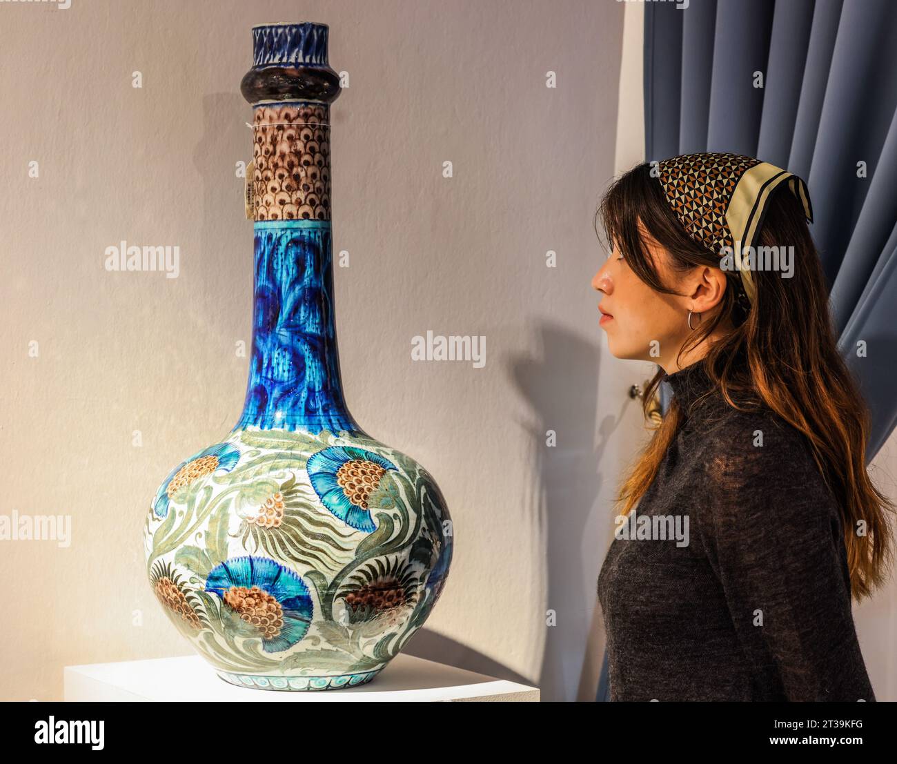 Thecollectors hi-res stock photography and images - Alamy