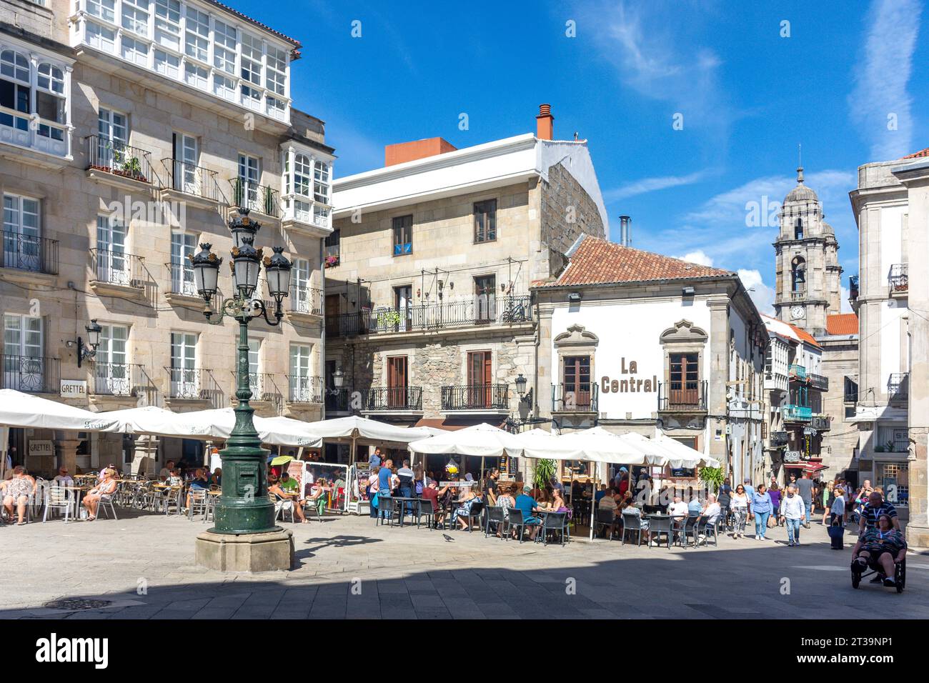 Outdoor restaurants, Plaza de la Constitución, Old Town, Vigo, Province ...