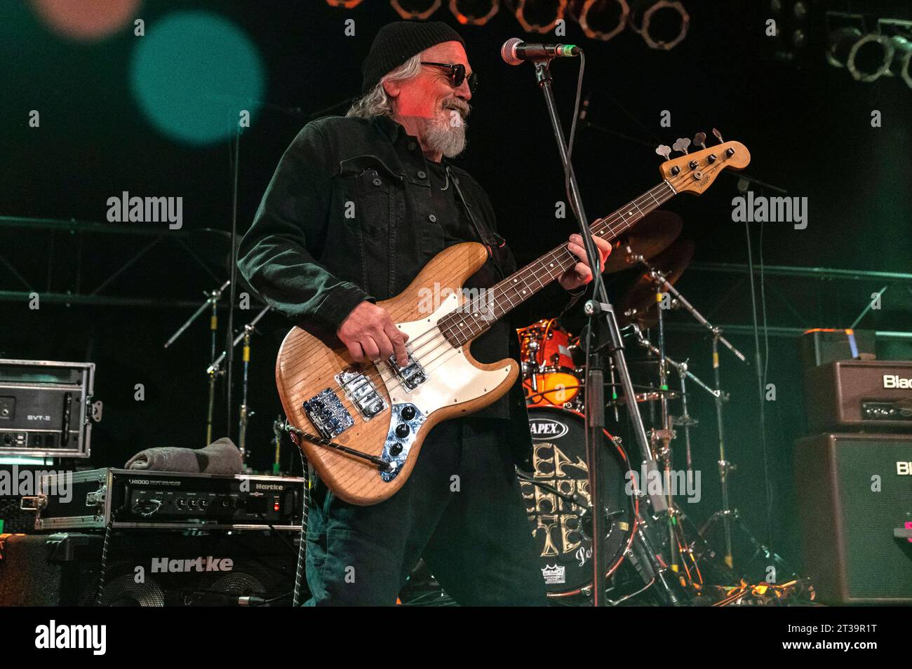Rick Reed von Canned Heat live im Musikzentrum. Hannover, 19.10.2023 ...