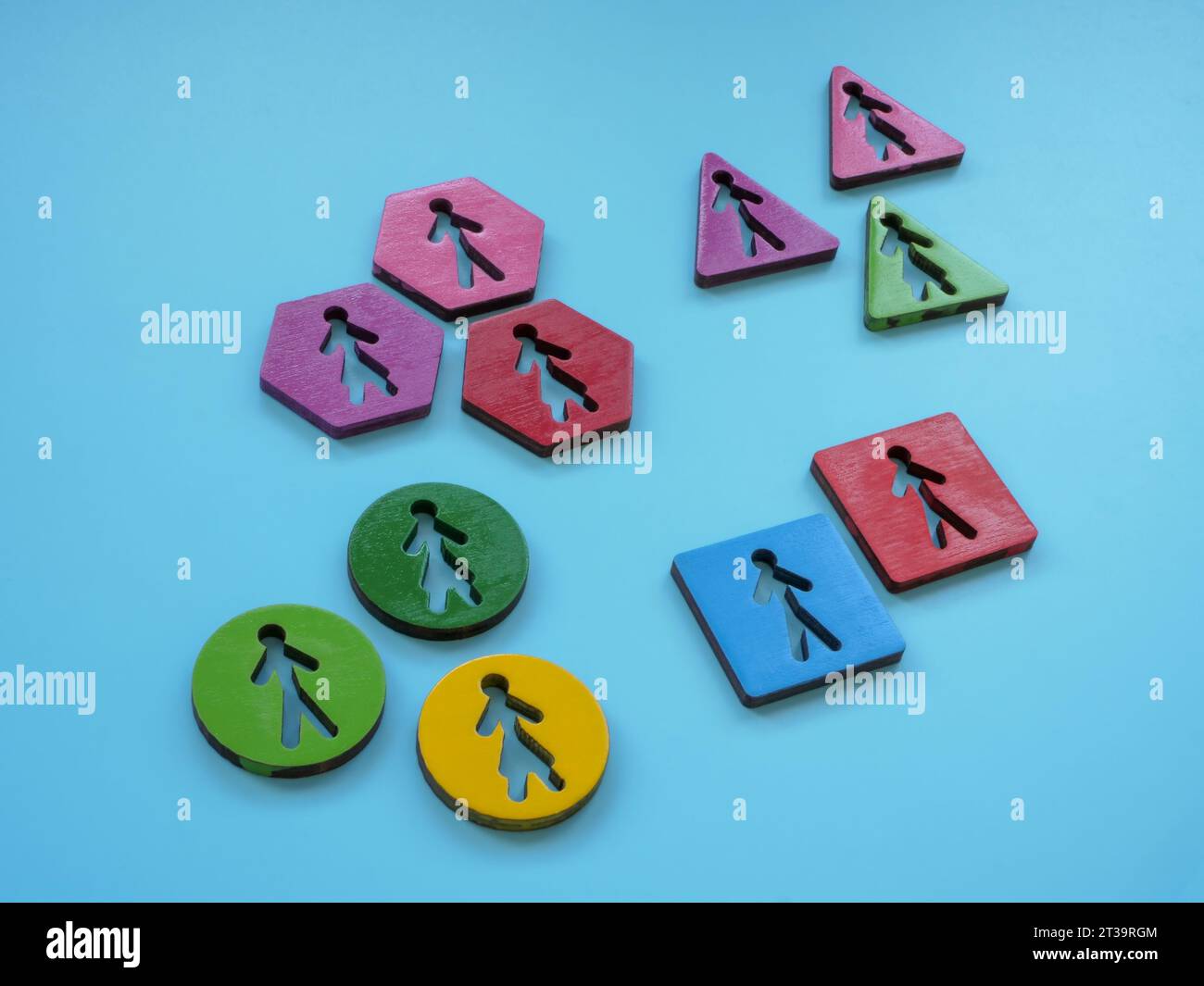 Various geometric shapes as symbol market segmentation and Target ...