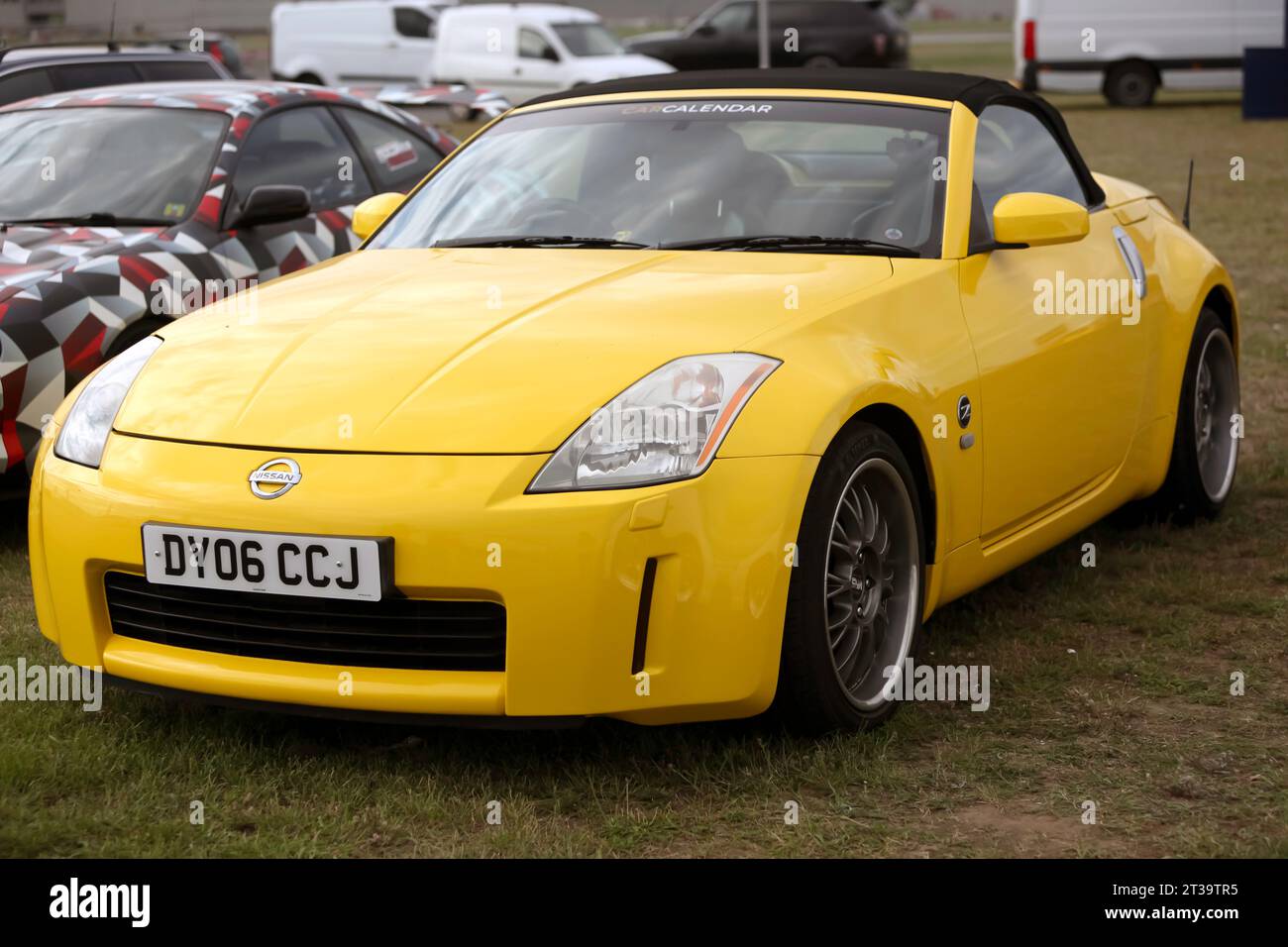 Nissan 350z Yellow Auto Nissan 350Z Car Touch Up Paint & Aerosol Spray