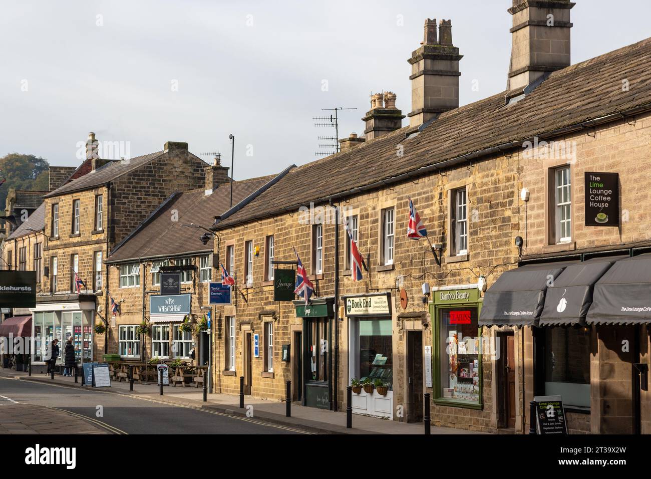Bridge Street in Bakewell Town centre, Derbyshire, England Stock Photo ...