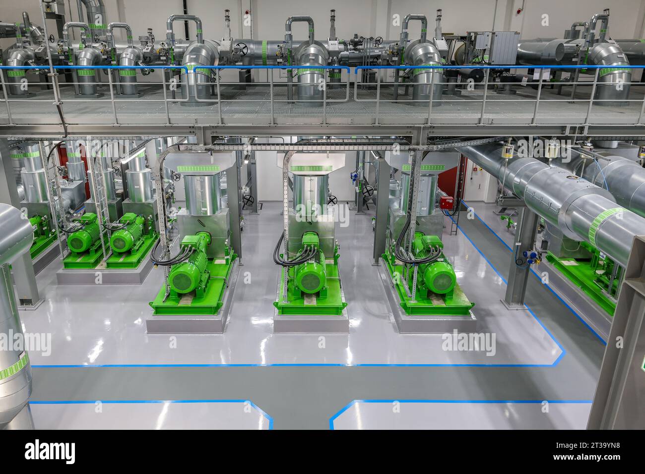 Leipzig, Germany. 23rd Oct, 2023. Pumps for the district heating water ...