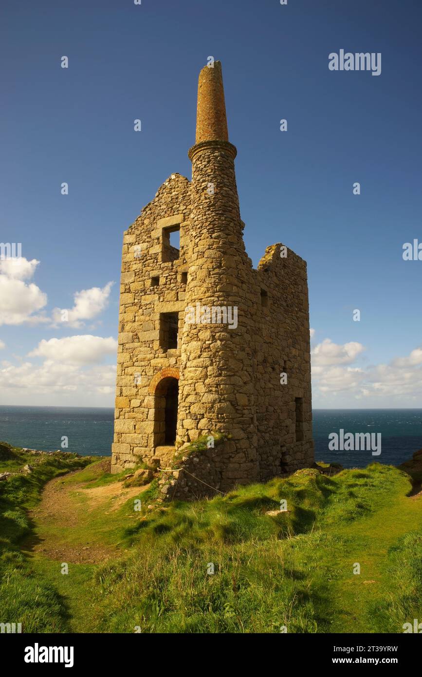 The labyrinth cornwall hi-res stock photography and images - Alamy