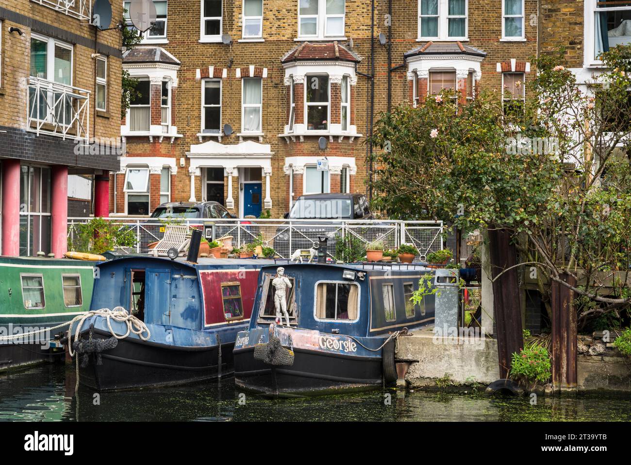Narrowboats in Grand Union Canal, Paddington Arm in West London ...