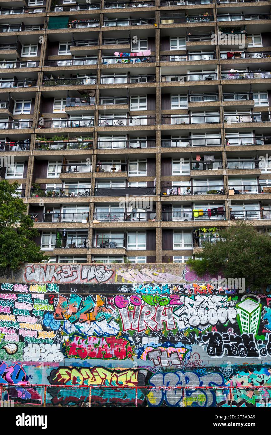Trellick Tower, a Grade II* listed tower block in North Kensington ...