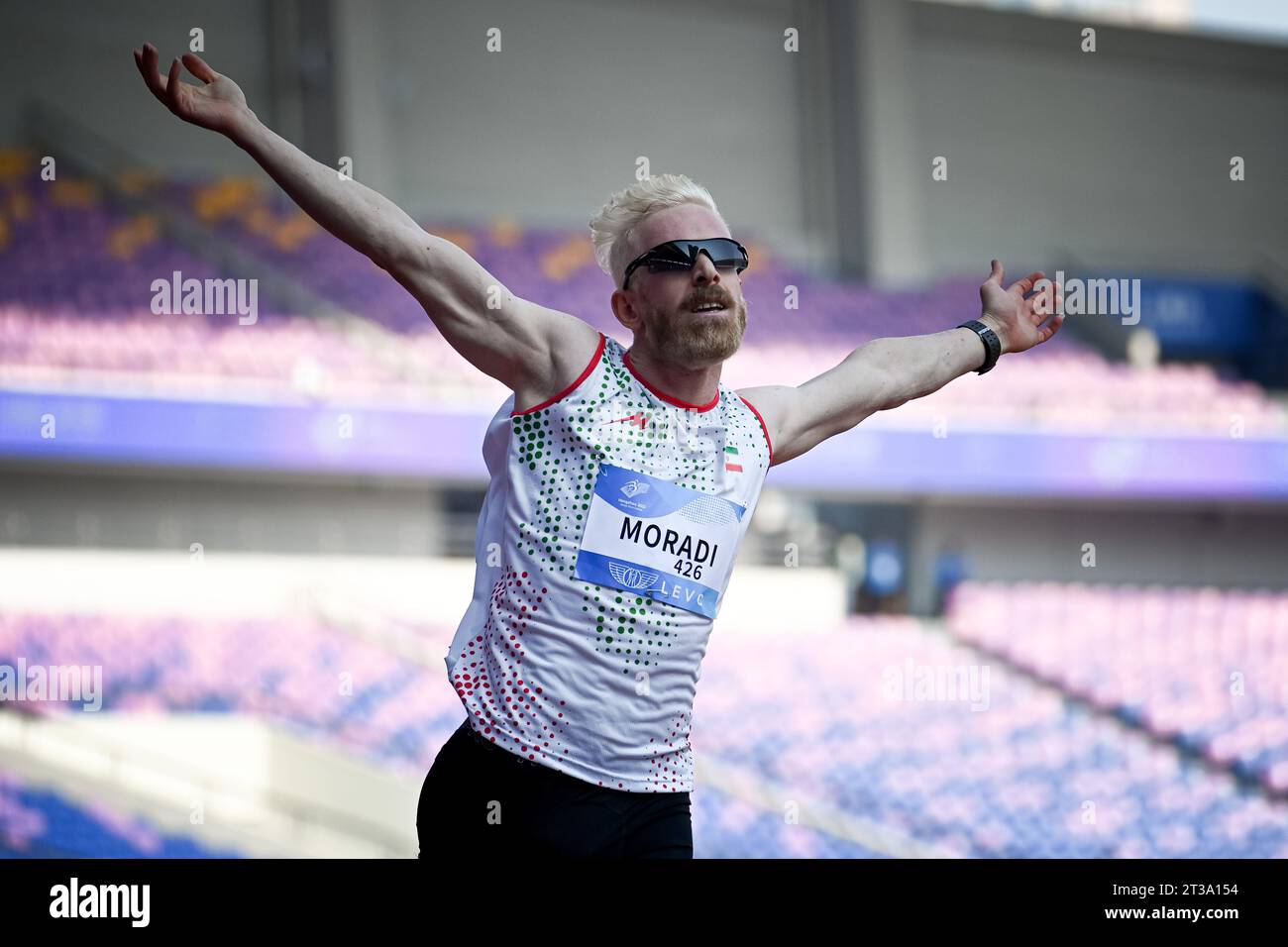 Hangzhou, China's Zhejiang Province. 24th Oct, 2023. Gold medalist ...