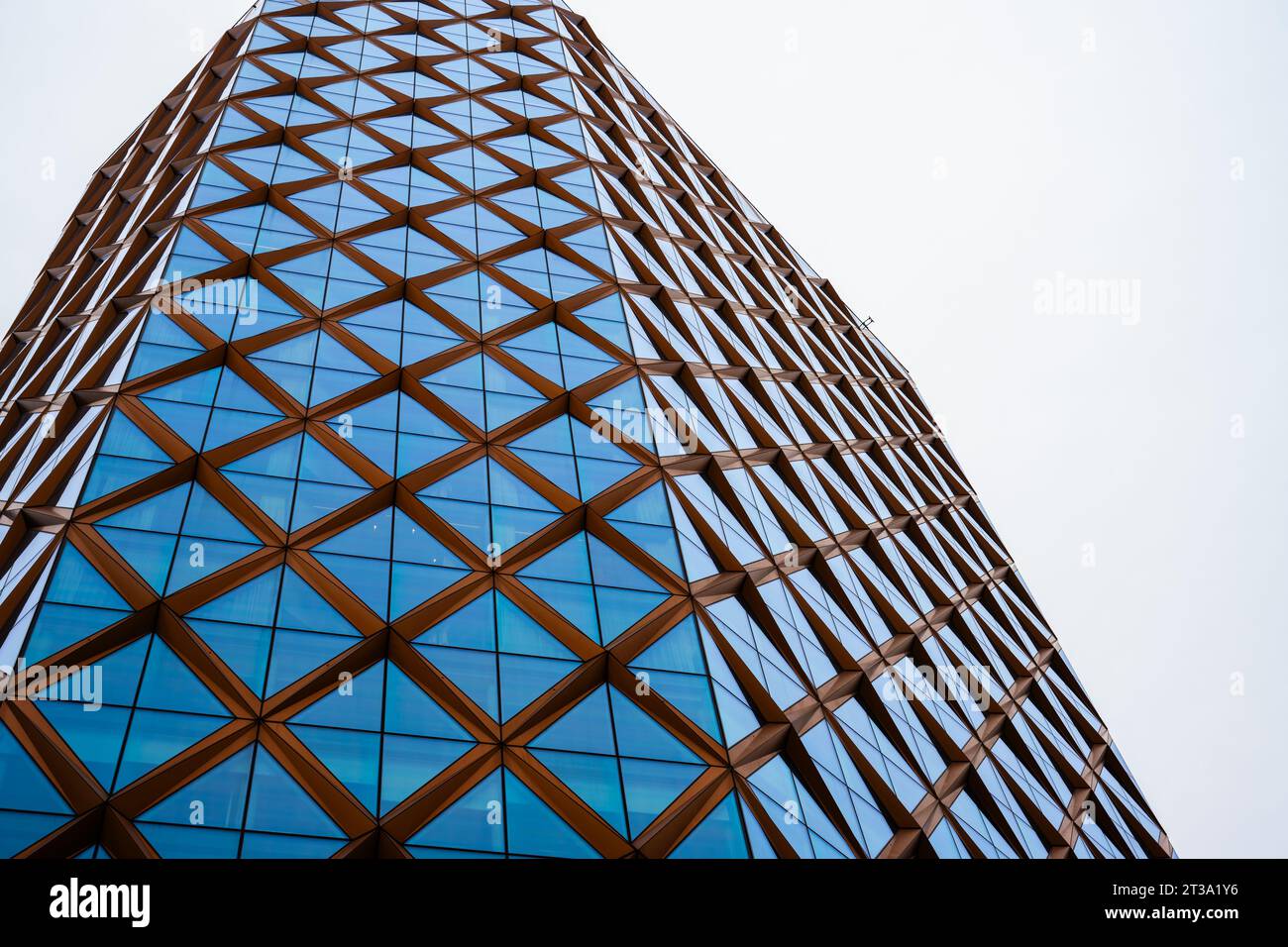 High rise roof corner hi-res stock photography and images - Alamy