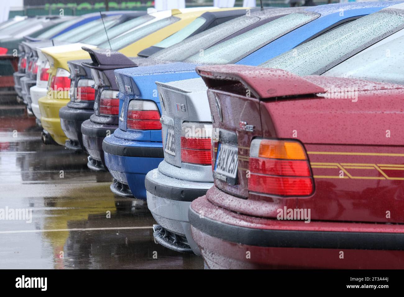 Car back side parking hi-res stock photography and images - Alamy