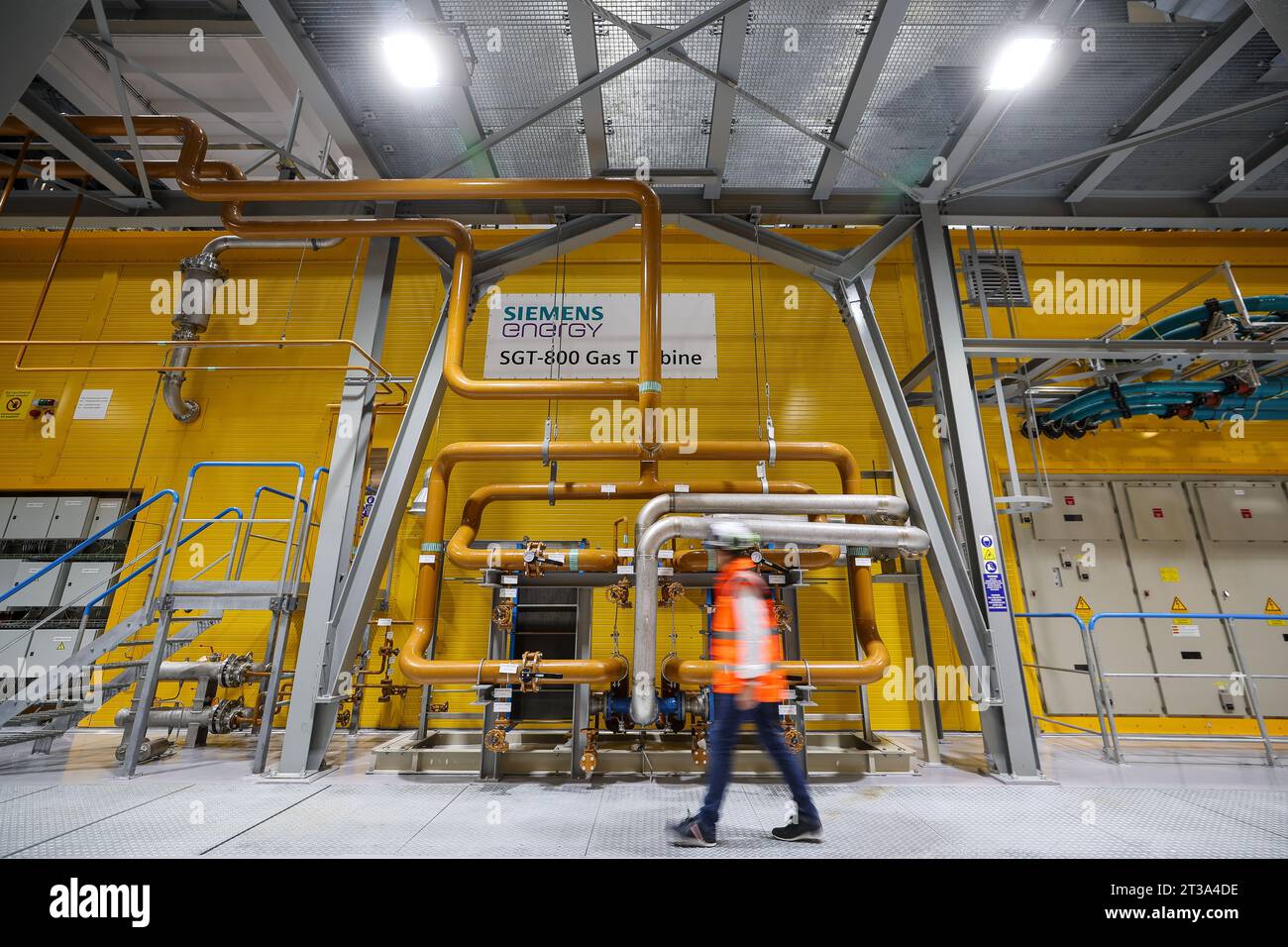 Leipzig, Germany. 23rd Oct, 2023. The power plant manager walks through ...