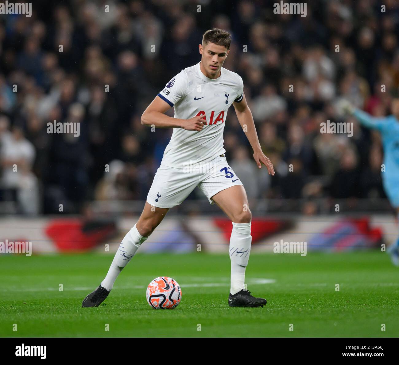 Van de ven tottenham 2023 hi-res stock photography and images - Alamy