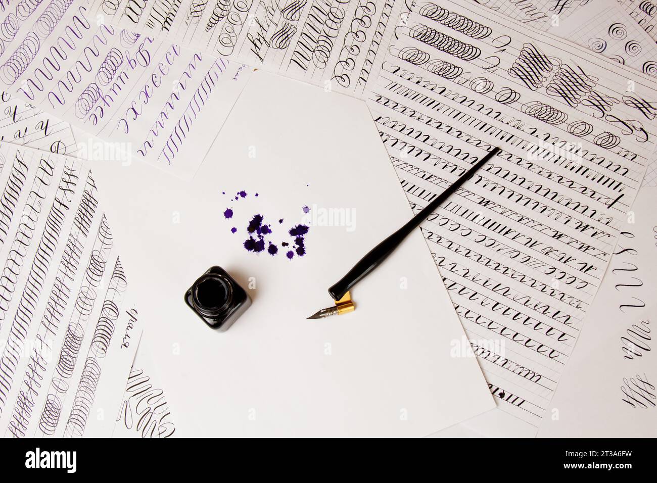 Cursive writing exercises hi-res stock photography and images - Alamy