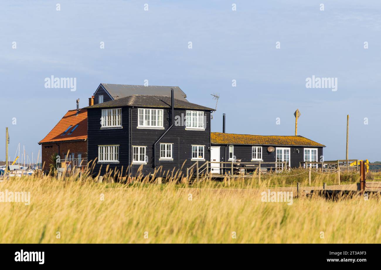 Timber cladding uk hi-res stock photography and images - Alamy