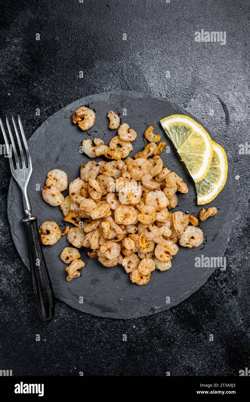 Roast peeled Shrimps prawns with garlic and olive oil, Cocktail shrimps ...