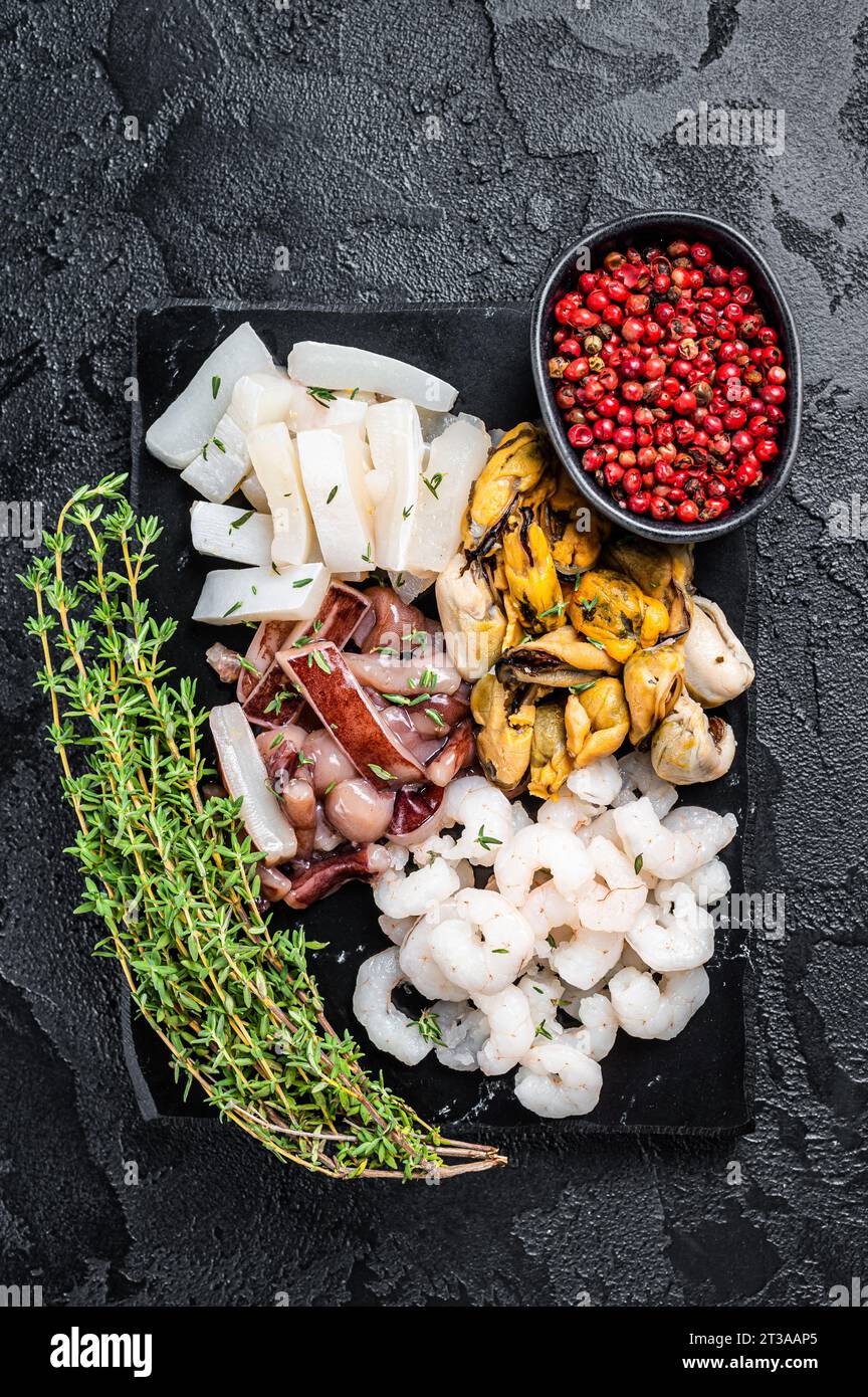 Seafood assorted platter, mix of mussels, clams, squid, octopus ...