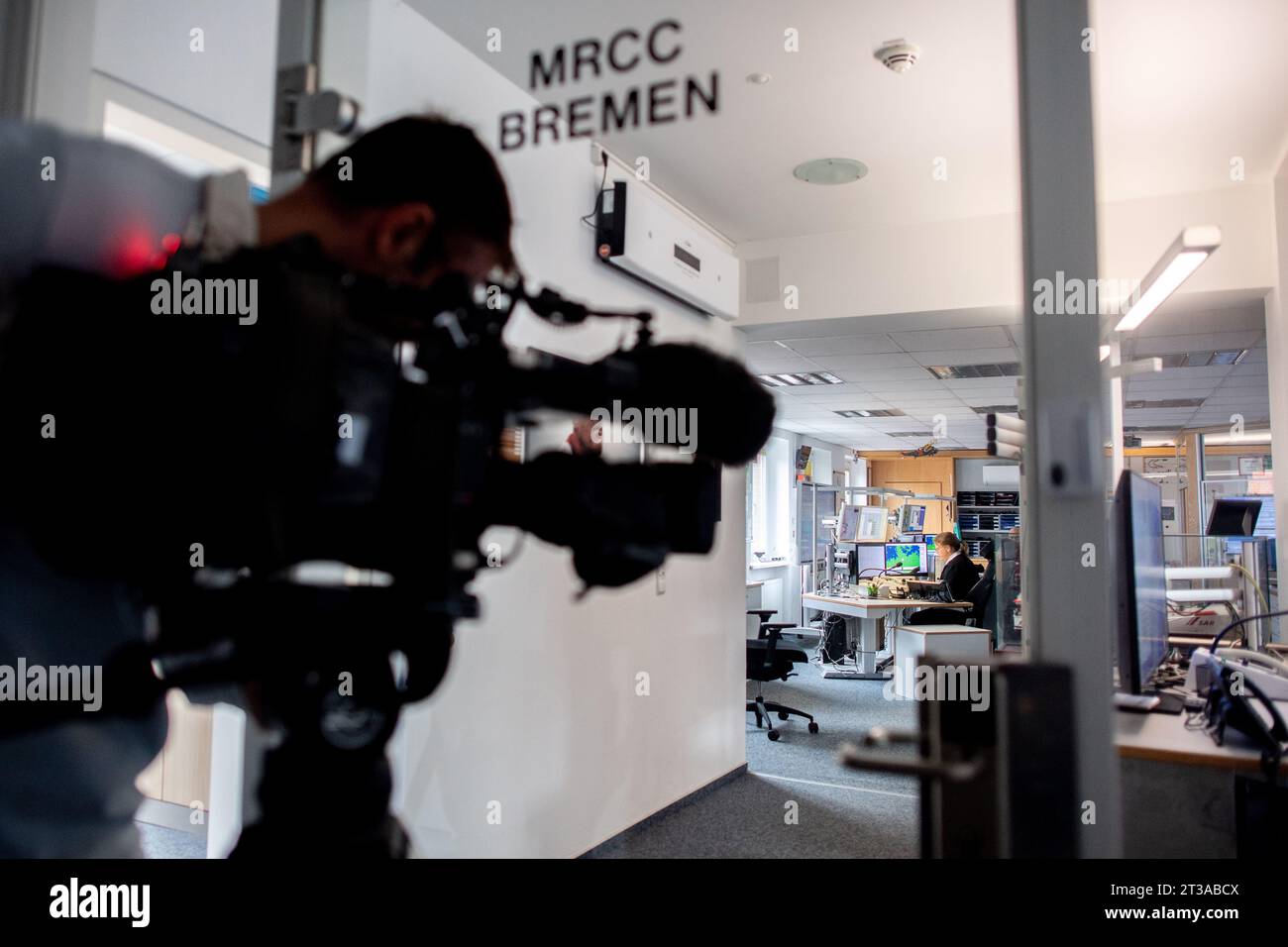 Bremen, Germany. 24th Oct, 2023. Staff of the German Maritime Search ...