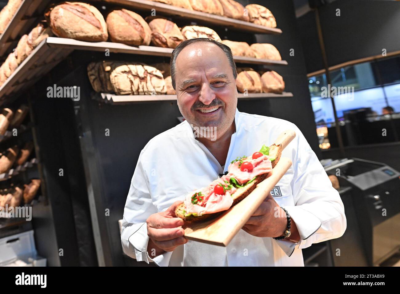 Sternekoch Johann LAFER auf der Messe IBA,fuehrende Weltmesse fuer ...