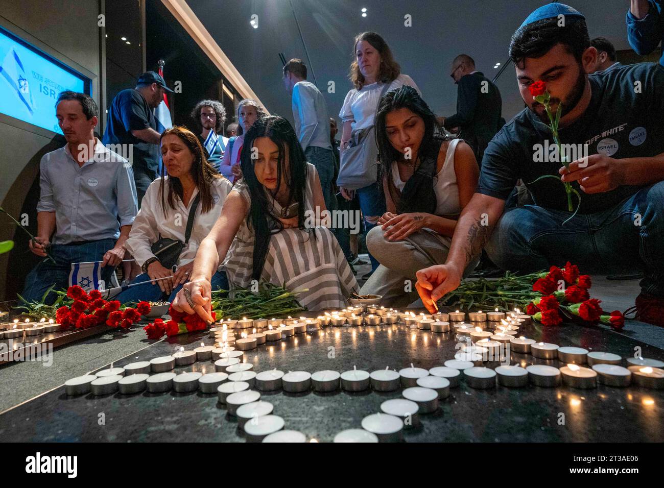 Bangkok, Thailand. 24th Oct, 2023. Several hundred members of the ...