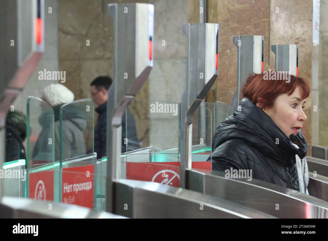 23.10.2023. Russia. Moscow. Passengers pass turnstiles at the ...