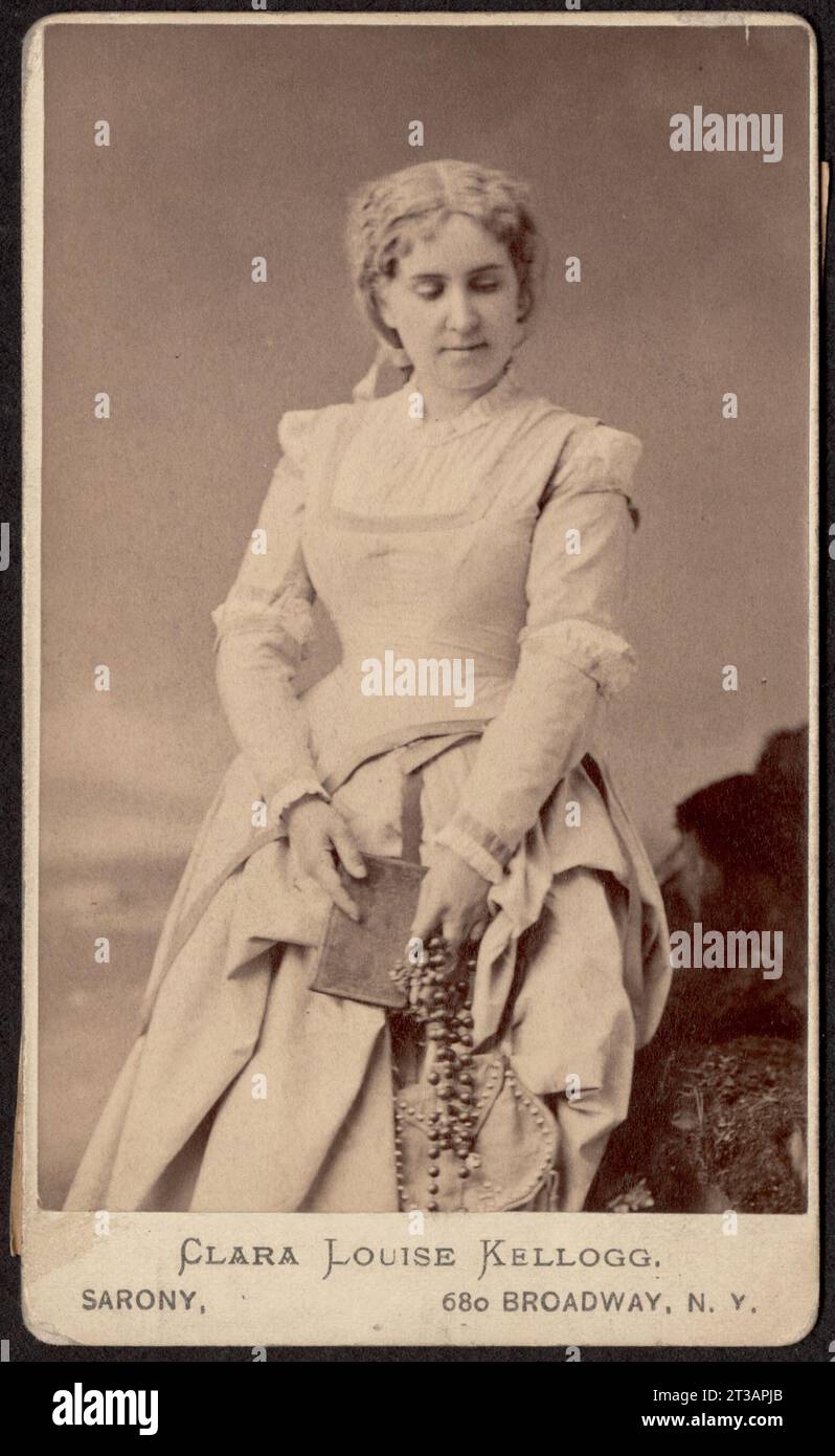 Louise kellogg hi-res stock photography and images - Alamy