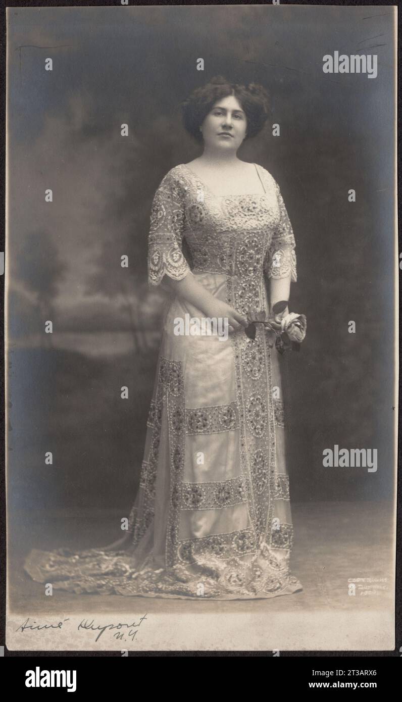 Emmy destinn hi-res stock photography and images - Alamy