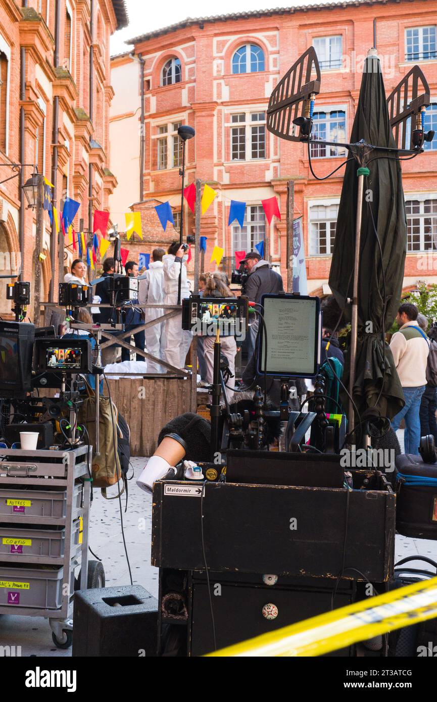 Illustration of the shoot. Deborah Krey and Hubert Delattre investigate ...