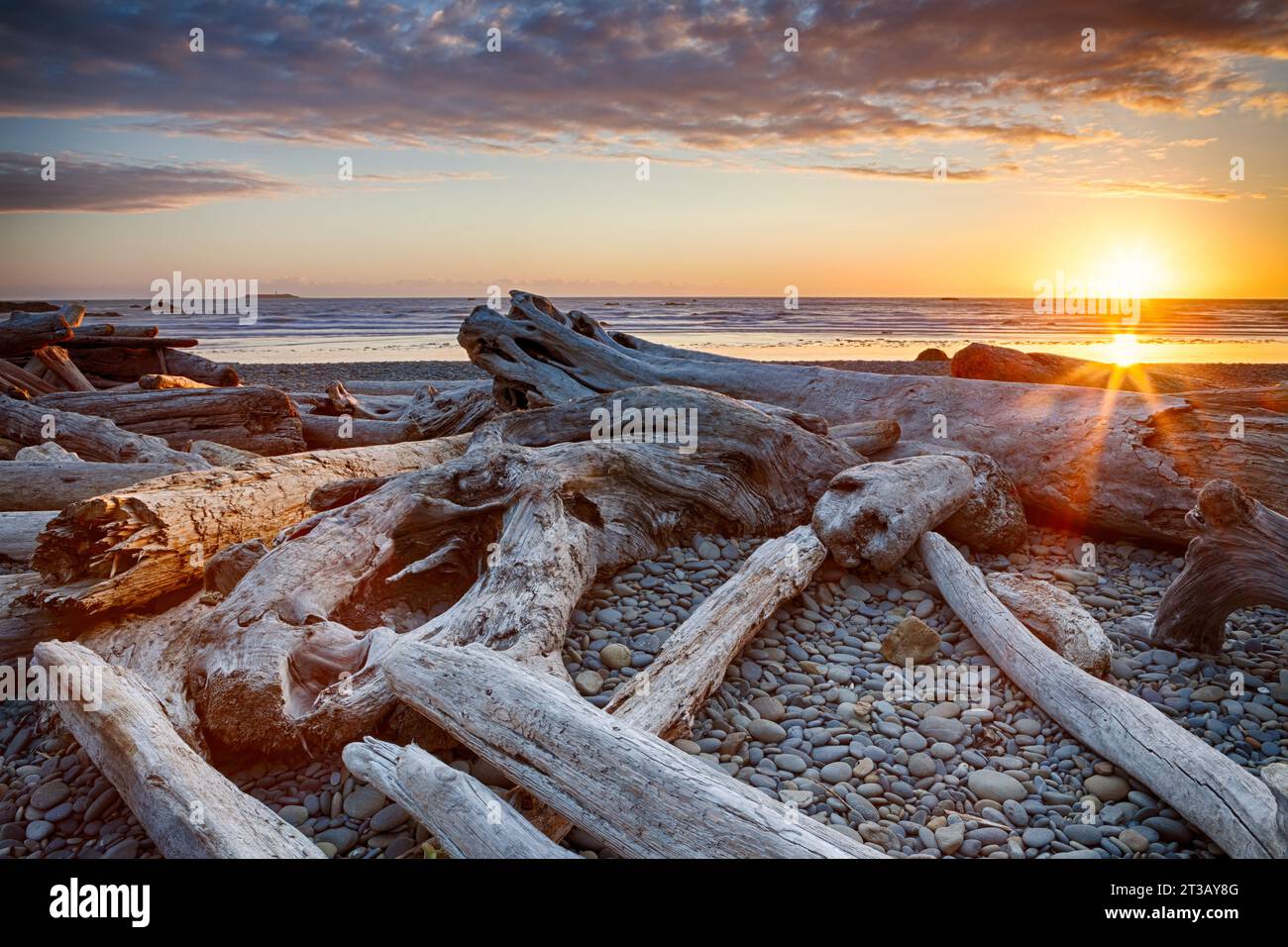 Sunset over Ruby Beach, Olympic Peninsula, Olympic National Park ...