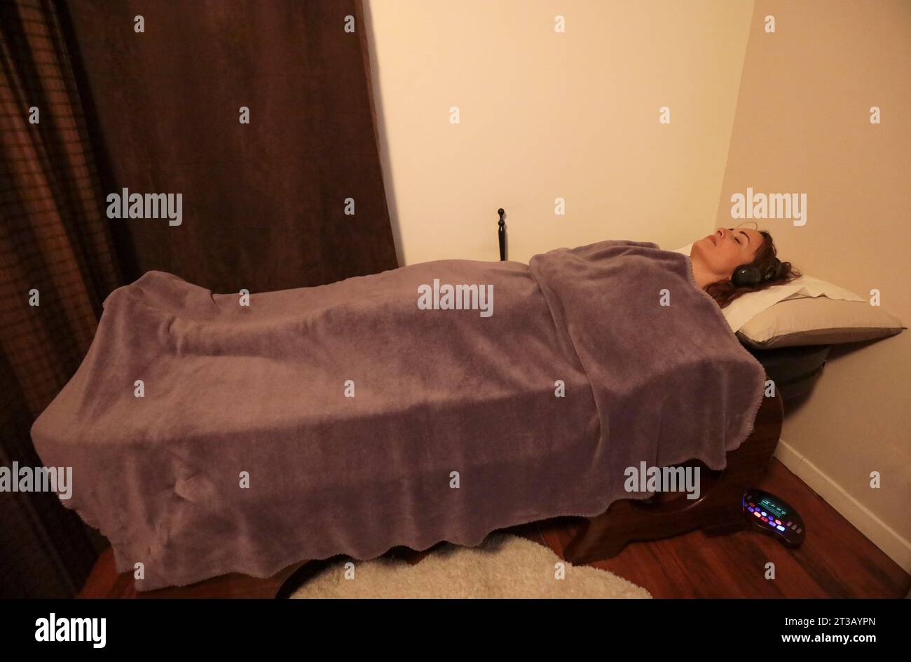 ZZZ Bar à Sieste FIRST NAPPING BAR IN THE WORLD IN PARIS Stock Photo ...