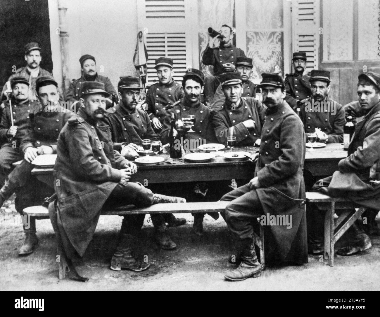 French soldiers around a table for a meal during the first world war ...