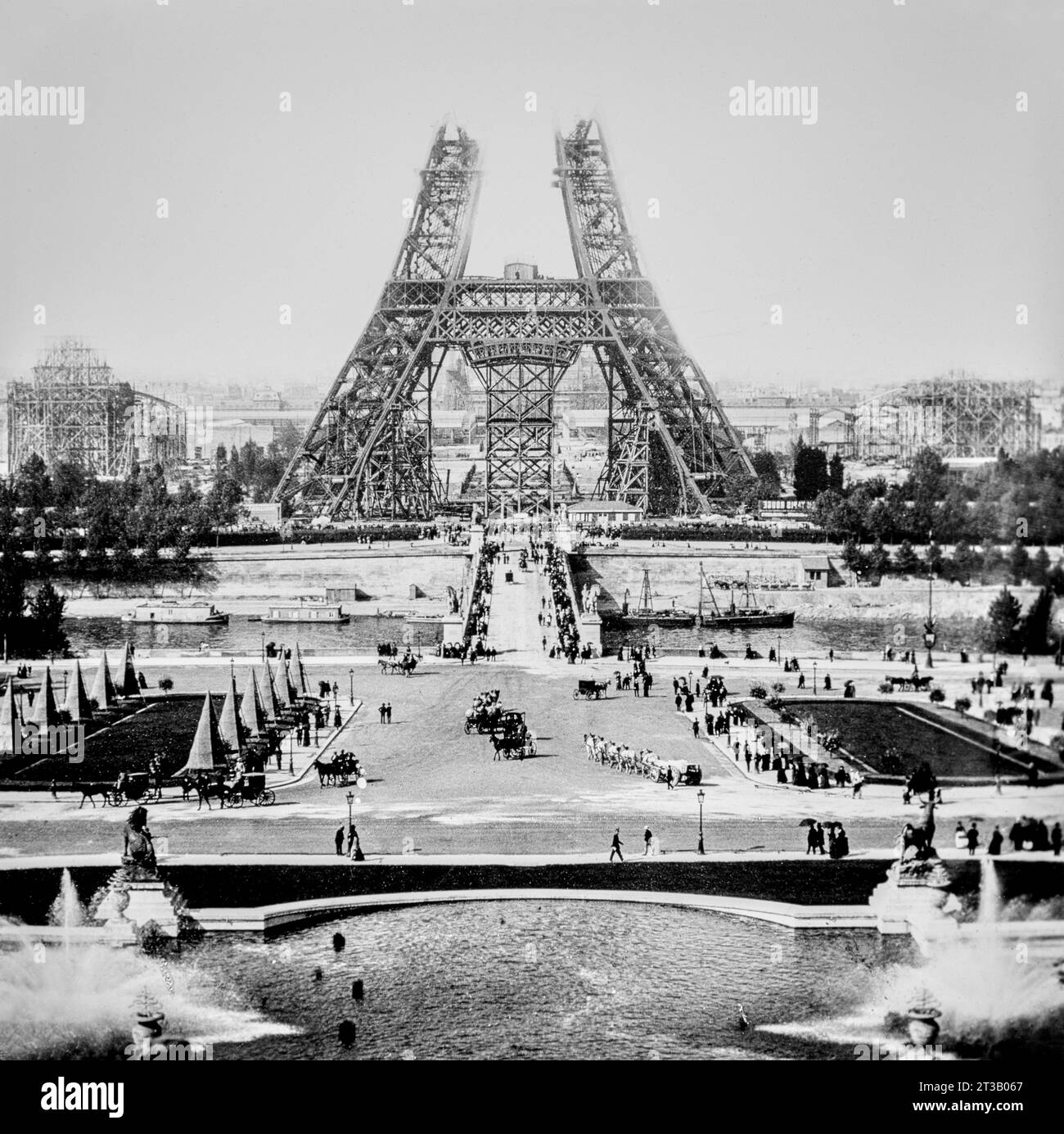 Construction of the Eiffel Tower in 1888 Stock Photo - Alamy