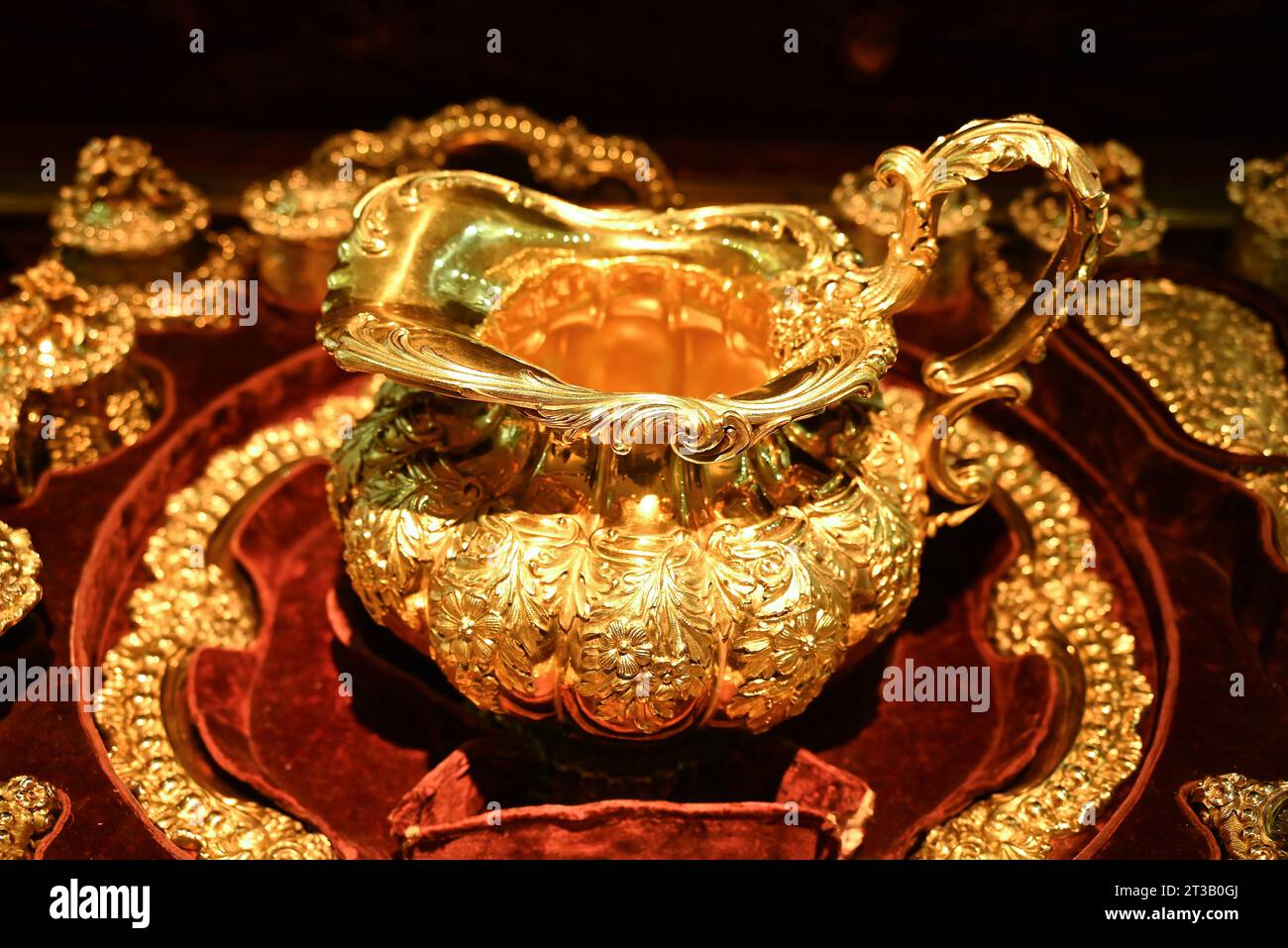 The London sale is distinguished by pieces with rich provenance from ...