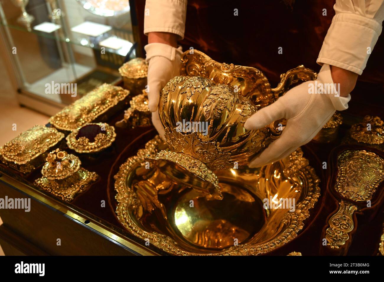 The London sale is distinguished by pieces with rich provenance from ...