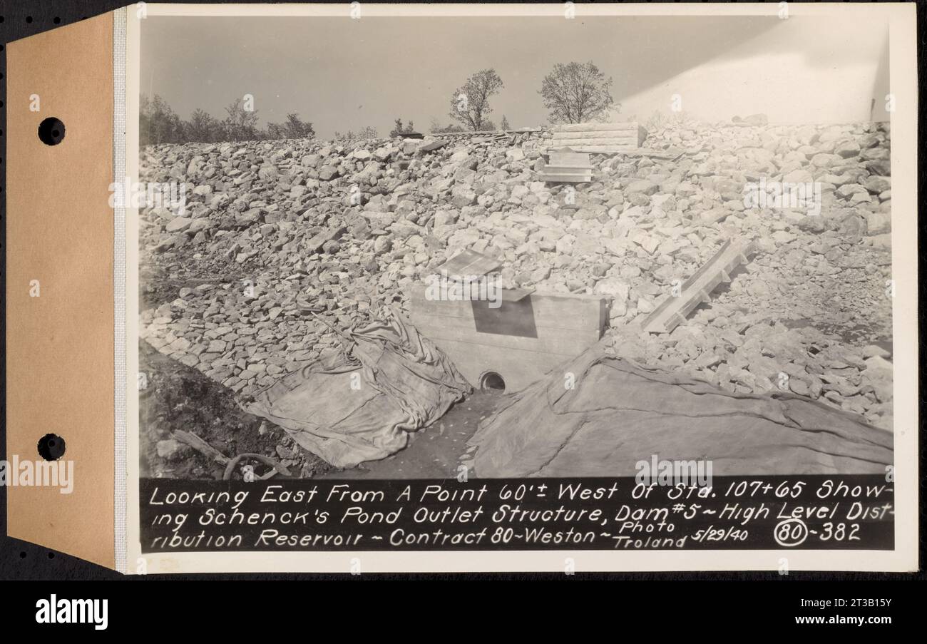 Contract No. 80, High Level Distribution Reservoir, Weston, looking ...