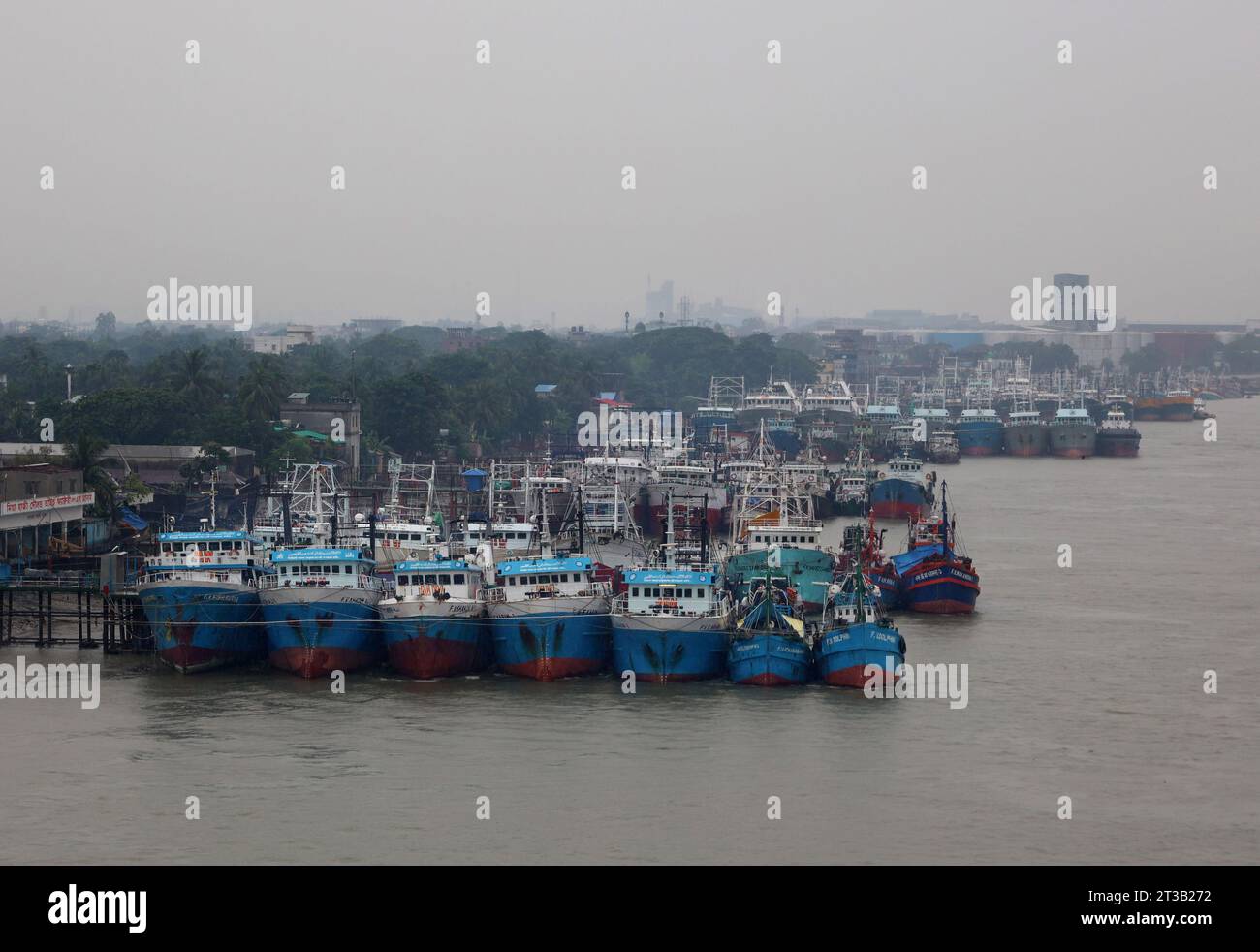 October 24, 2023, Chittagong, Karnaphuli river, Bangladesh: Cyclone ...