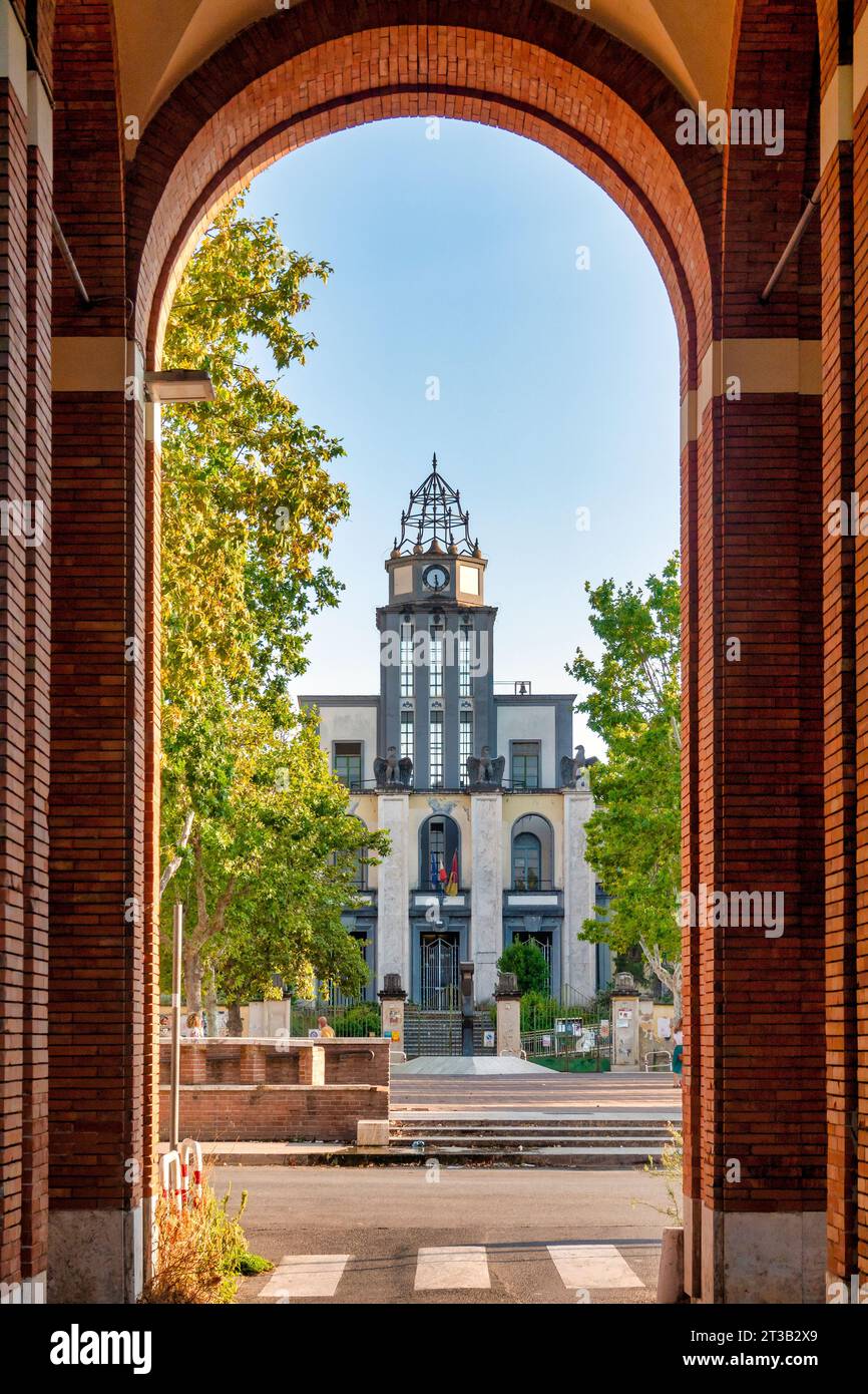 Cesare Battisti Primary School in Piazza Damiano Sauli, Rome, Italy ...